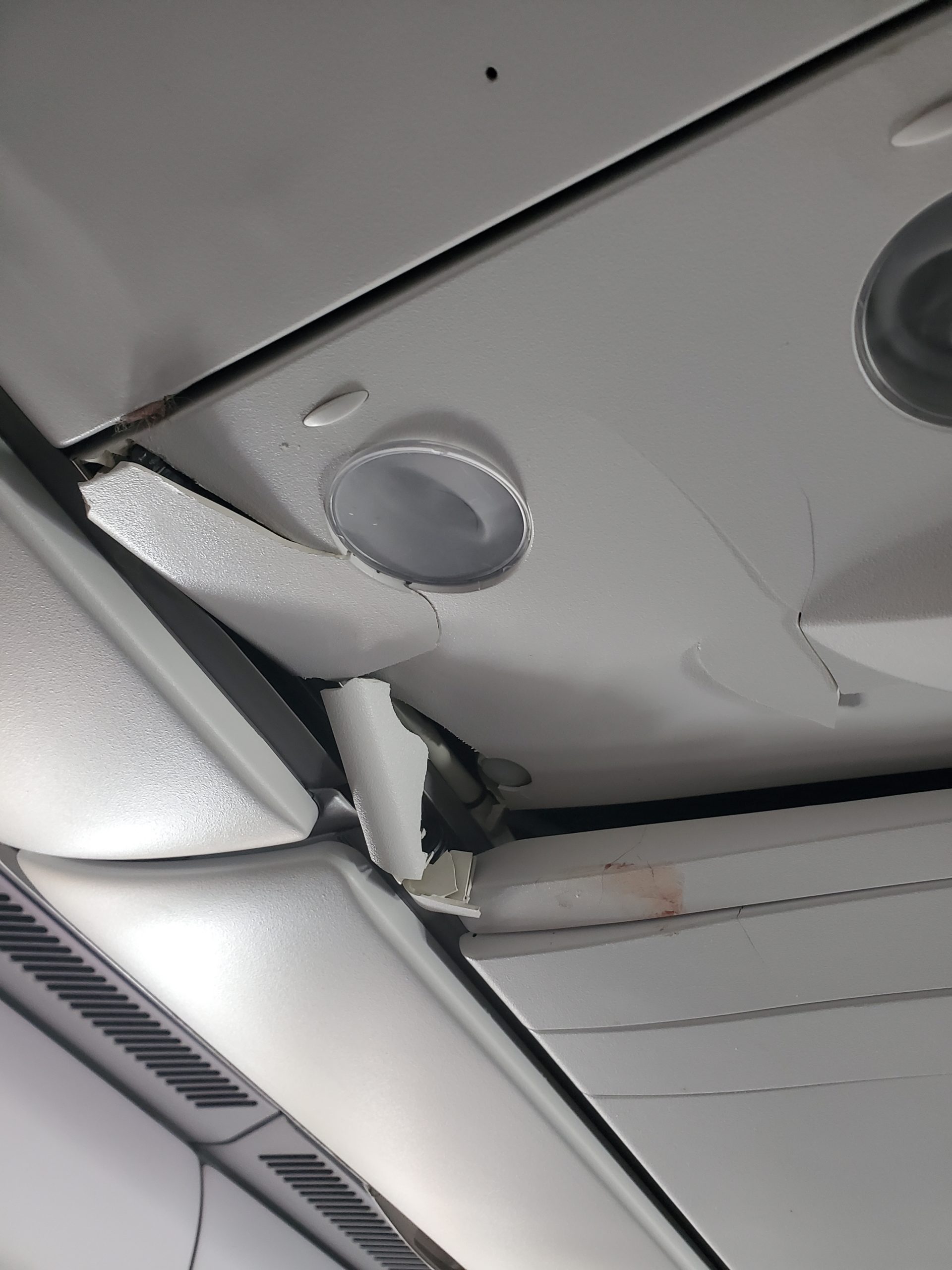 HA35 Flight Crew Told Passengers It Was OK To Get Out Of Seats Right ...